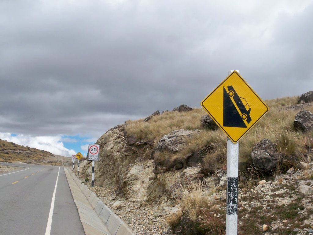 Cycling from Huamachuco to Shorey in Peru - Dave's Travel Pages
