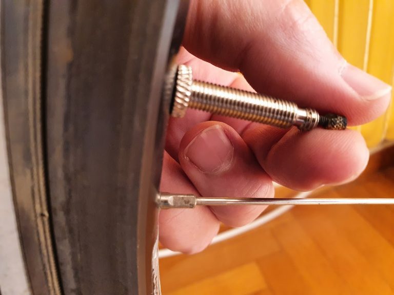 Bicycle Valve Types - Presta And Schrader Valves Explained