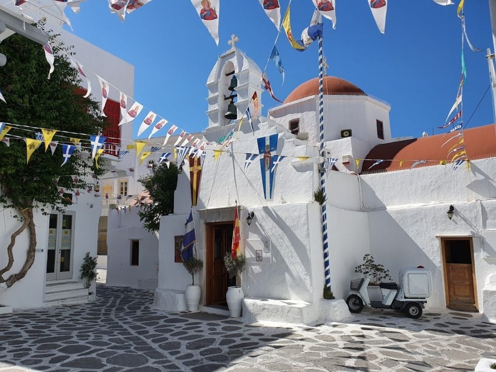 Mykonos or Crete 2026: Which Greek Island?