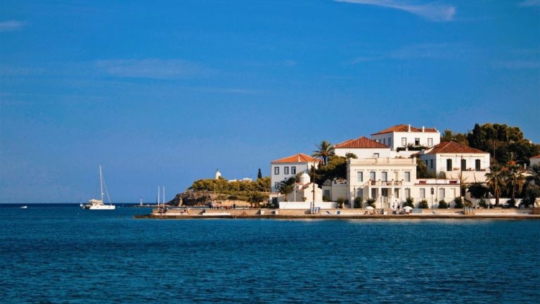 How to get from Athens to Spetses by ferry in 2025 | Travel Blog