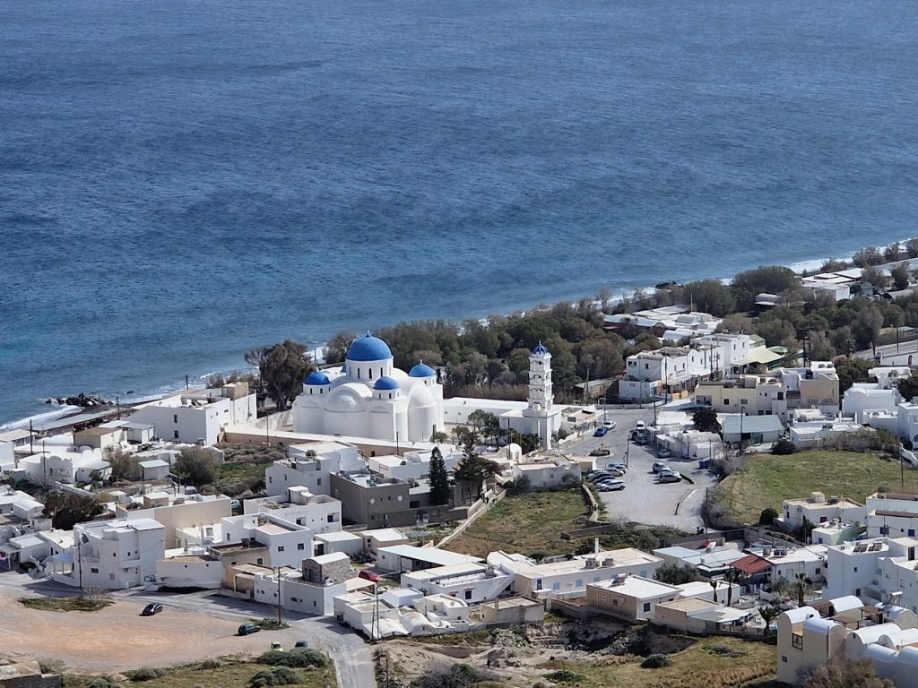 Kamari - Ancient Thera - Perissa Hike In Santorini Greece