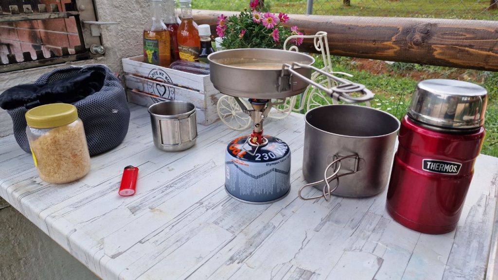 5 Reasons Why A Thermos Is A Must-Have For Bicycle Touring